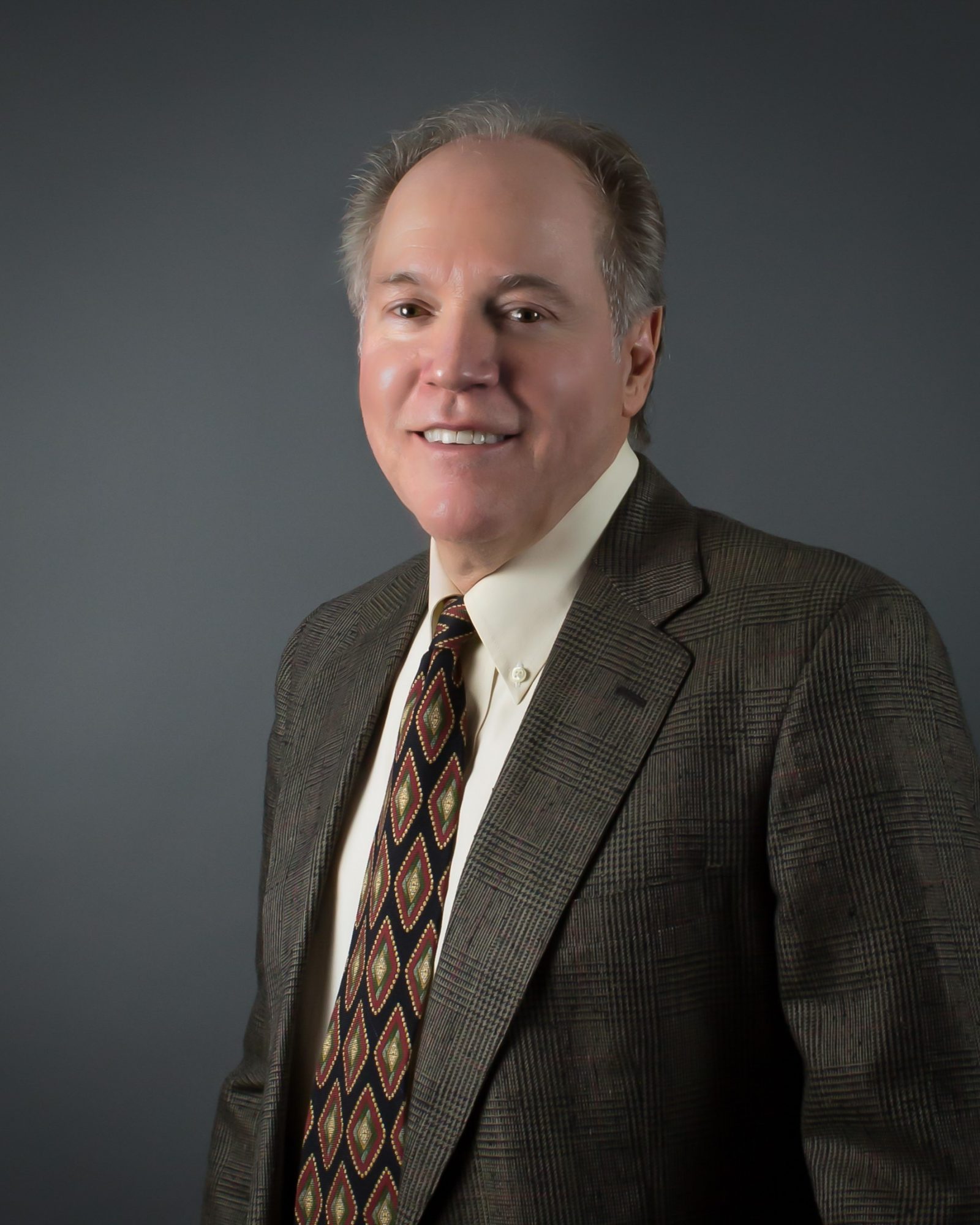 Partner Thomas Roberts receives Volunteer of the Year Award - Leone ...